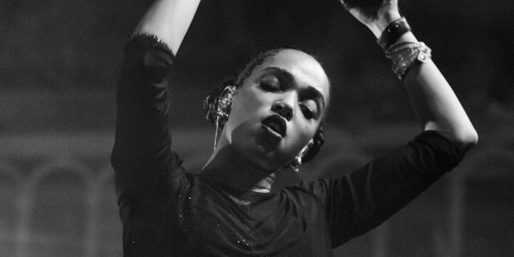 FKA Twigs и рэпер Yung Lean выпустили клип в стиле русской свадьбы 90-х ...