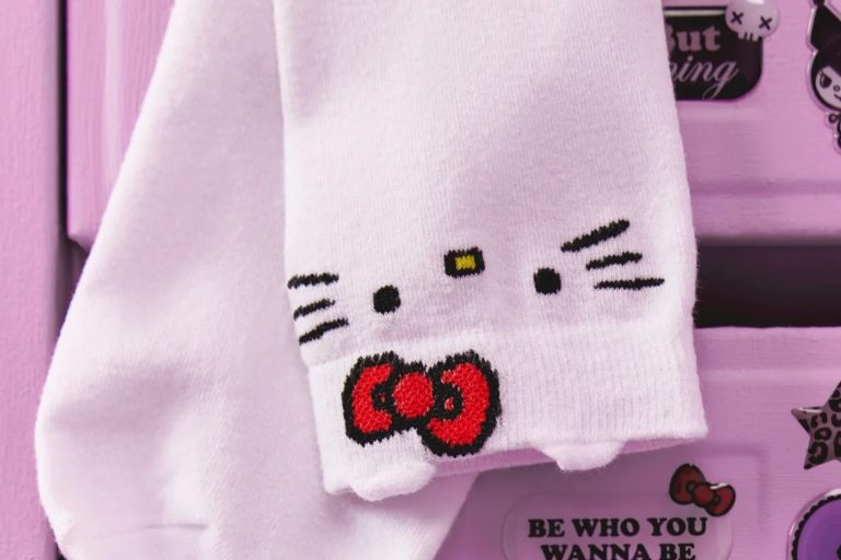 Befree выпустил линейку Hello Kitty в стиле Y2K. В ней очень много ...